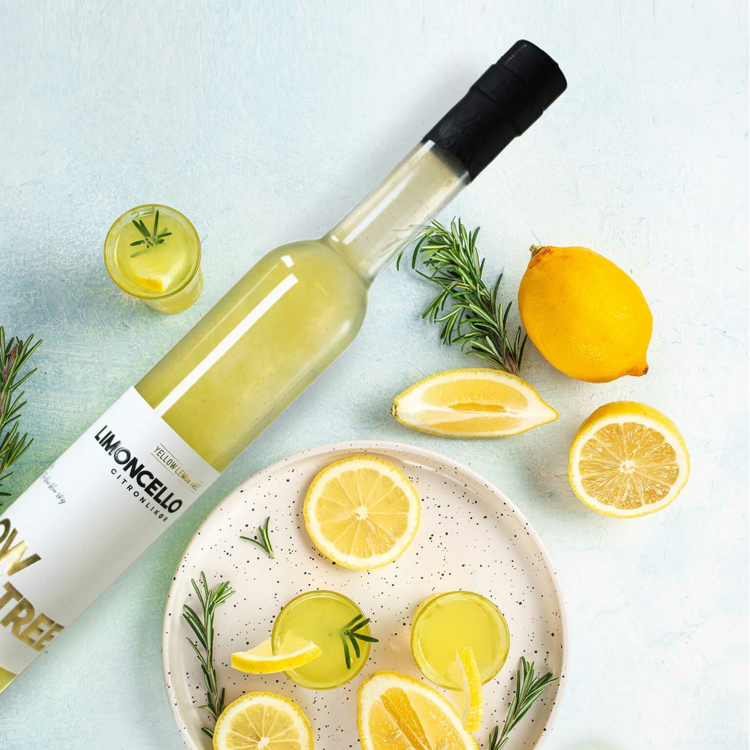 Yellow Lemon Tree Limoncello Magnum Noormann